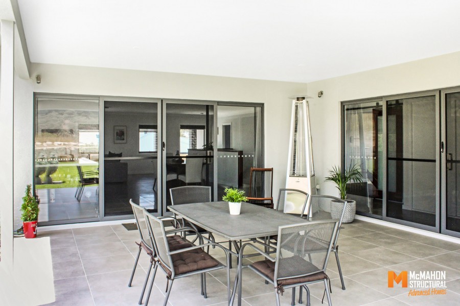 Vincent Place, Inverell
